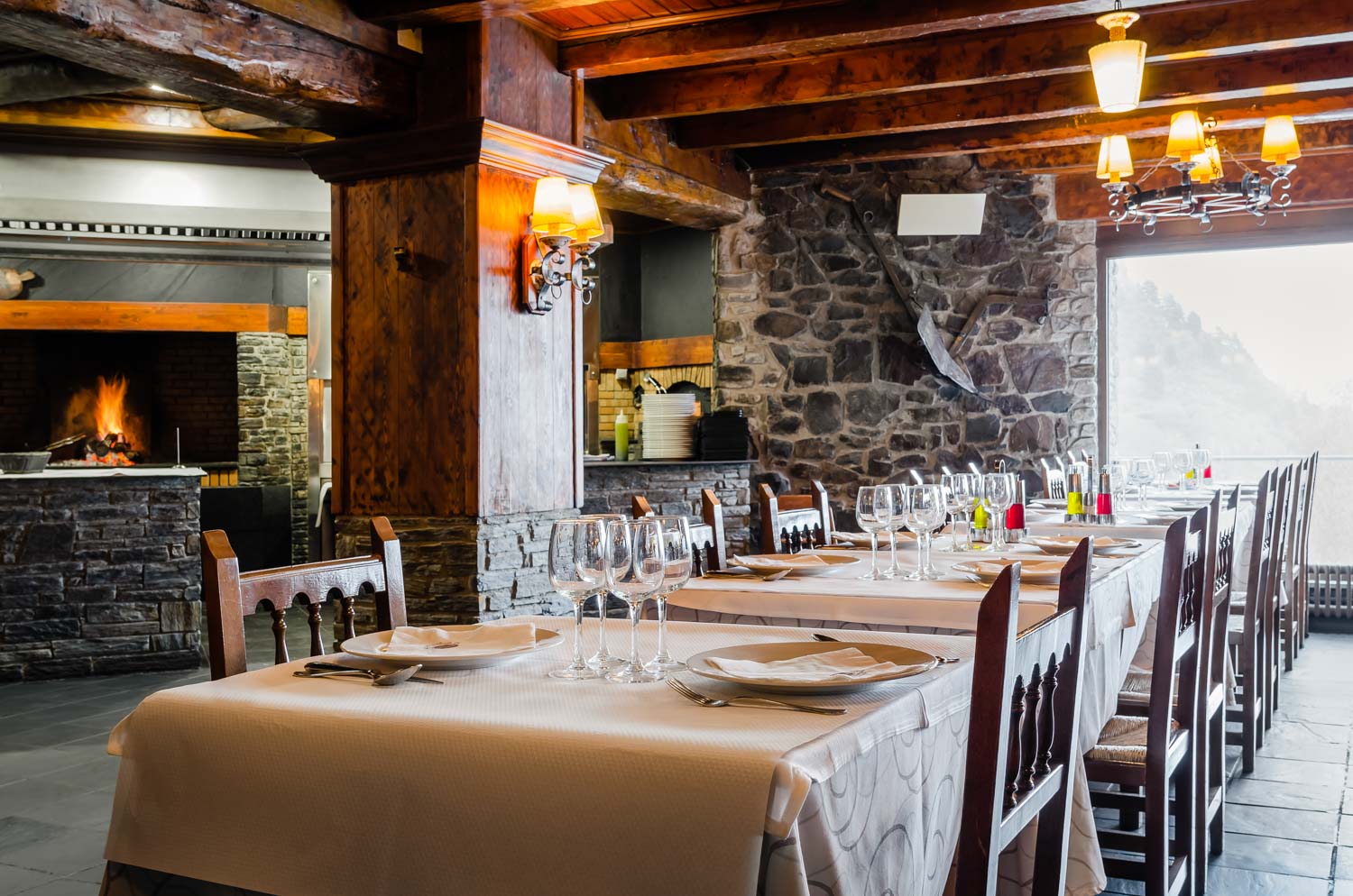 Restaurante / Bar – Hotel Os de Civis & Spa -Andorra